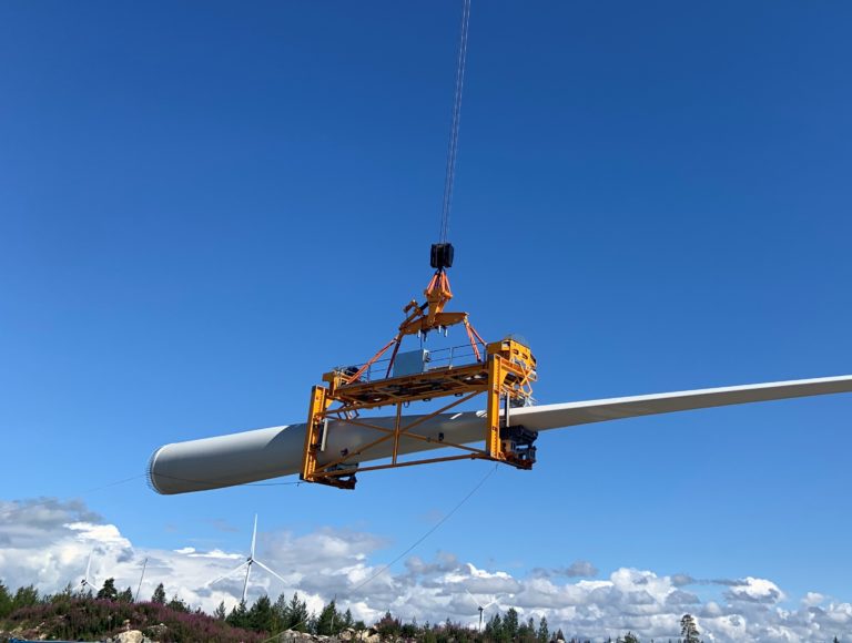 Blade Lifting Yokes | Installation Equipment | ENABL